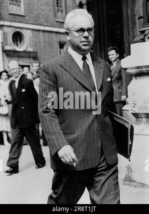 Dr Donald Teare, the Home Office pathologist, who is to be called for ...