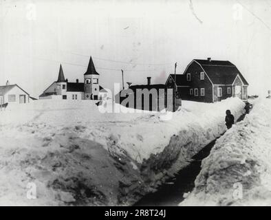 Will Rogers – Wiley Post plane crash at Point Barrow, Alaska on Aug. 15 ...