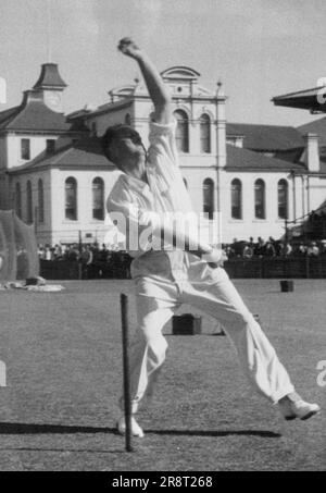 Jack Treanor - Cricket - Personality. April 6, 1955 Stock Photo - Alamy
