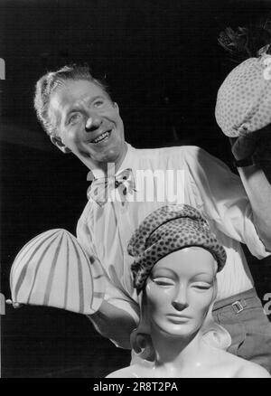 Aage Thaarup - Hat Designer London. March 1, 1954 Stock Photo - Alamy