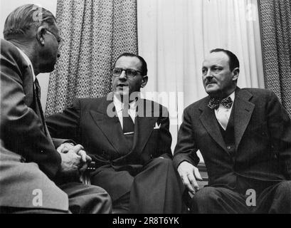 Willie Sutton. May 08, 1952. (Photo by Look Magazine Stock Photo - Alamy