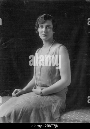 Royal Engagement -- Princess Marina of Greece, daughter of Prince ...
