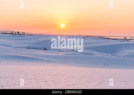 Tottori sand dunes under snow Stock Photo - Alamy
