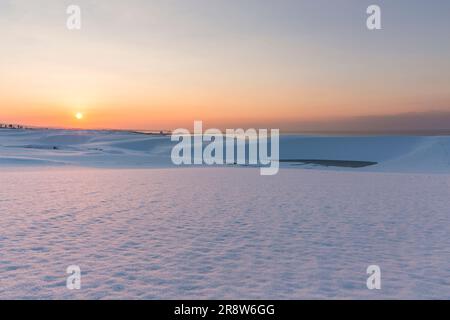 Tottori sand dunes under snow Stock Photo - Alamy