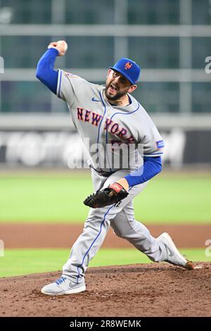 New York Mets pitcher Dominic Leone throws against the Detroit Tigers ...