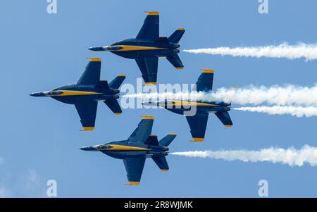 The amazing jets flying overhead Stock Photo - Alamy