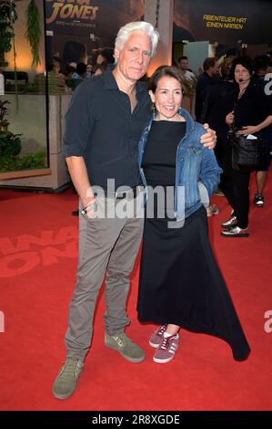 Philippe Brenninkmeyer mit Ehefrau Tara Lynn Orr bei der Premiere des ...