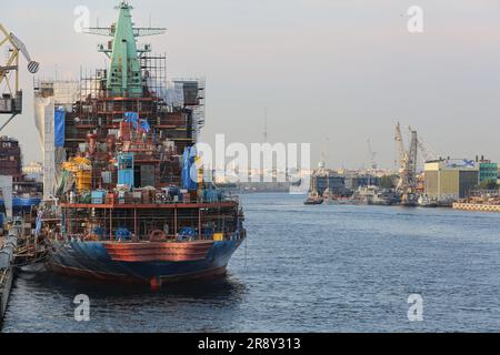 Russian icebreaker Arktika (Арктика), world's largest & most powerful ...