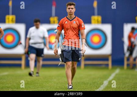 KRAKOW, - JUNE 23: Senna Roos of the Netherlands, Gijs Broeksma of the ...