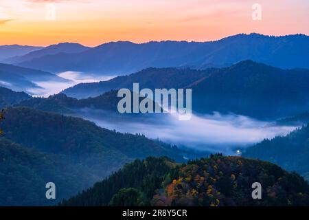 Sea of clouds at Onyu Pass Stock Photo - Alamy