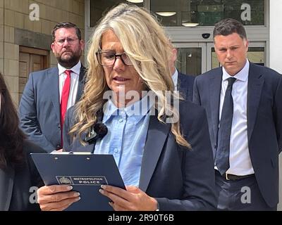 Sgt Matt Ratana's partner Su Bushby (right) reading a statement outside ...