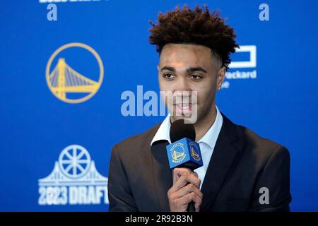 Golden State Warriors Trayce Jackson-Davis, left, and Brandin ...