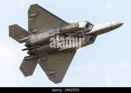 The amazing Raptor fighter jet Stock Photo - Alamy