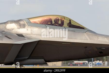 The amazing Raptor fighter jet Stock Photo - Alamy