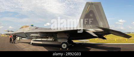 The amazing Raptor fighter jet Stock Photo - Alamy
