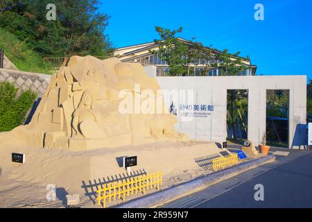 Tottori Japan : Tottori Sand Dunes the Sand Museum, exhibited sand ...