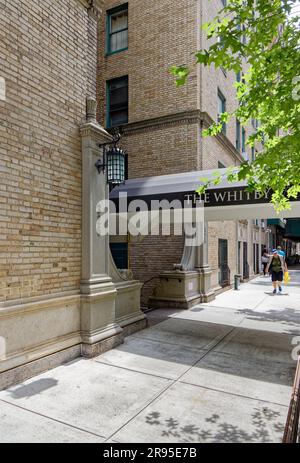 Emery Roth designed The Whitby, a ten-story beige brick apartment ...