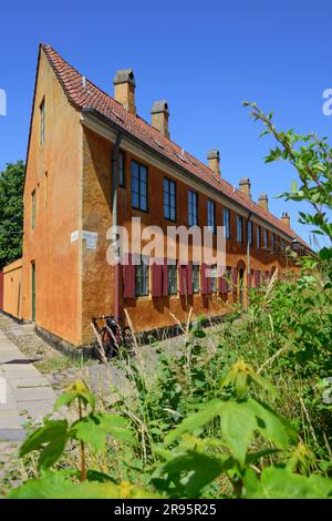 Kopenhagen, historische Wohnsiedlung Nyboder // Copenhagen, historic ...