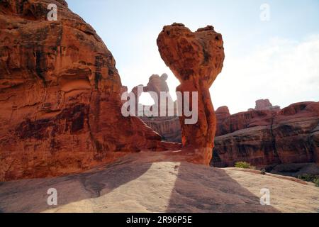 Molar Rock and Angel arch, Needles District, Canyonlands National Park ...