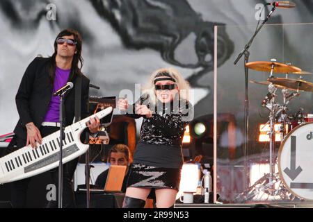 Blondie performs on the Pyramid Stage at the Glastonbury Festival at ...