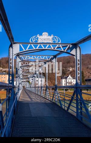 Mozartsteg, Mozart Footbridge over Salzach River, Salzburg, Austria ...