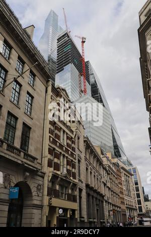 22 Bishopsgate and 8 Bishopsgate under construction viewed from ...