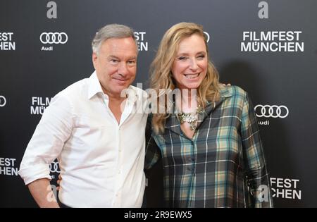 26 June 2023, Bavaria, Munich: Actresses Stella Goritzki (l-r), Beatrix ...