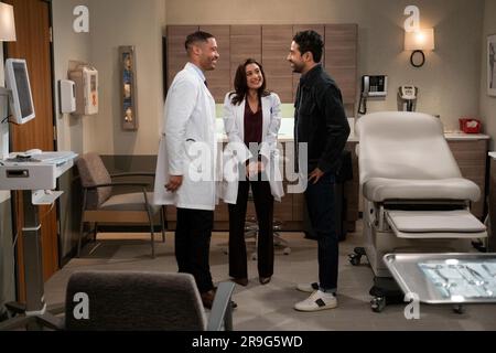 HOW I MET YOUR FATHER, from left: Ashley Reyes, Suraj Sharma, Cool and ...