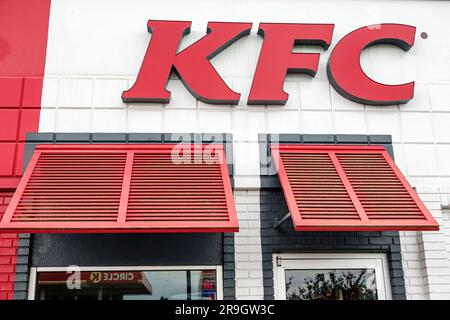 Alma Georgia,KFC fast food Kentucky Fried Chicken,women workers staff ...