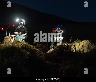 The JETT 3 field test by the Joint EVA Test Team in Flagstaff, Arizona ...