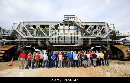 Crawler Transporter-2 Guinness World Record Event. Guinness World ...