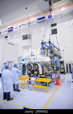 iROSA Lift Operation. Inside the Space Station Processing Facility high ...