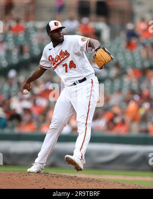Baltimore Orioles pitcher Félix Bautista (74) is congratulated by ...
