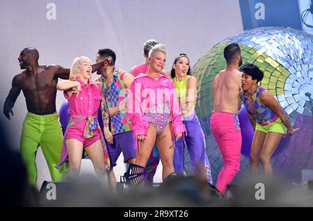 Pink live bei einem Konzert ihrer Summer Carnival 2023 Tour im ...