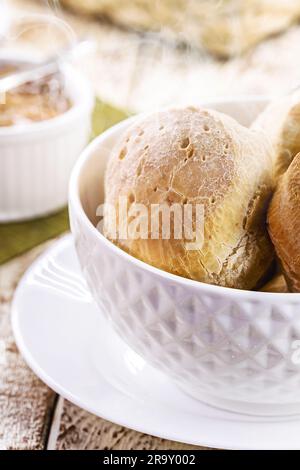 cheese bread, a delicacy much appreciated in Brazil. called "Pão de ...