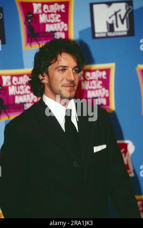 MTV Europe Music Awards 1998, Saffron aka Samantha Marie Sprackling ...