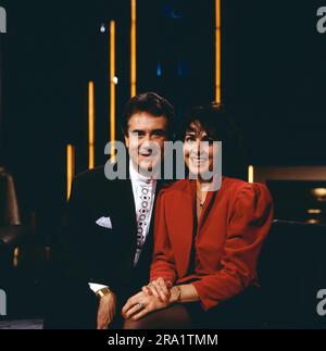 Paola, Schweizer Sängerin und Moderatorin, Portrait 1985 Stock Photo ...