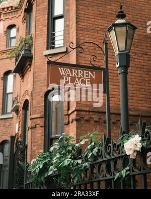 Architecture of Warren Place in Cobble Hill, Brooklyn, New York Stock ...