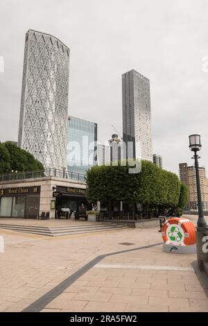 Landmark Pinnacle residential skyscrapers and high rise office blocks ...