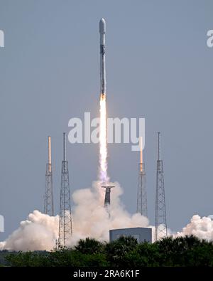 A SpaceX Falcon 9 rocket launches the Euclid satellite for the European ...
