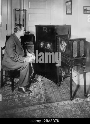 broadcast,television,first television set of the Radio AG D. S. Loewe ...