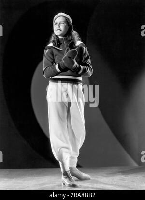 Hollywood, California: 1935 Actress Helen Parrish models a fashionable ...