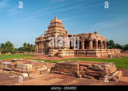 8th century Sangameshwara temple in Pattadakal, Karnataka, India, Asia ...