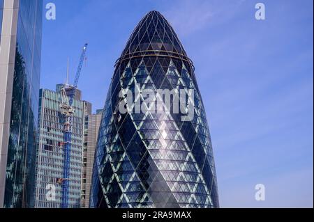 The Gherkin skyscraper viewed from The Garden at 120 rooftop garden ...
