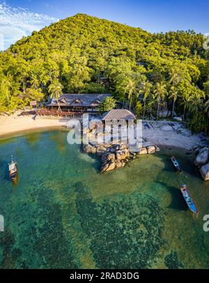 Aerial view of Mae Haad Beach and pier in koh Tao, Thailand Stock Photo ...