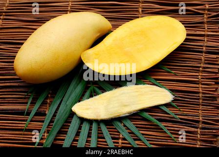 Thai mango, Nam dok mai, Thailand Stock Photo - Alamy