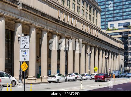 Amtrak Chicago Union Station Building Interior The Great Hall, The ...
