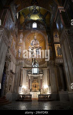Apsidiole of San Paolo with Jesus on the cross at the Baroque Byzantine ...