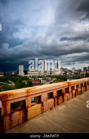 Cleveland Ohio Skyline with Summer Storm Stock Photo - Alamy