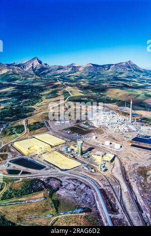 Aerial image of tar sands oil refinery, Alberta, Canada Stock Photo - Alamy